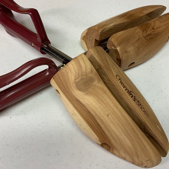 chernin shoes | Accessories | Vintage Shoe Trees Excellent Condition ...